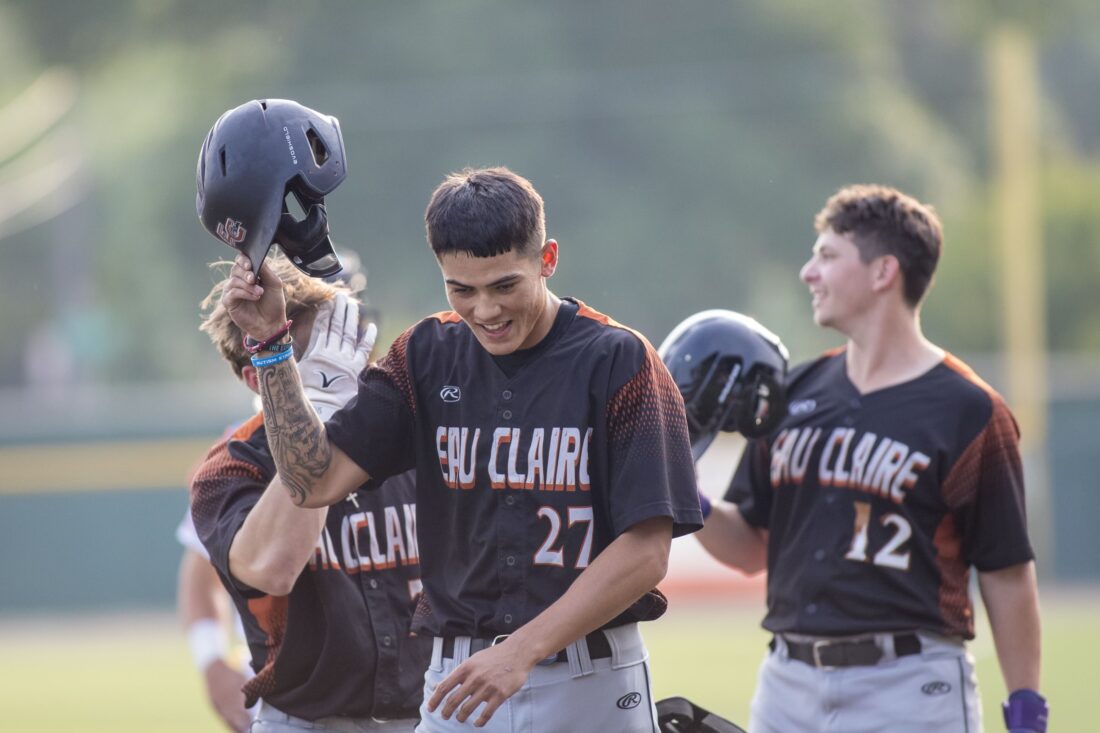 Express sprint to early lead in defeat of Hot Tots | News, Sports, Jobs ...